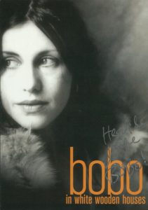 Bobo in white wooden houses – Karl Oltmanns